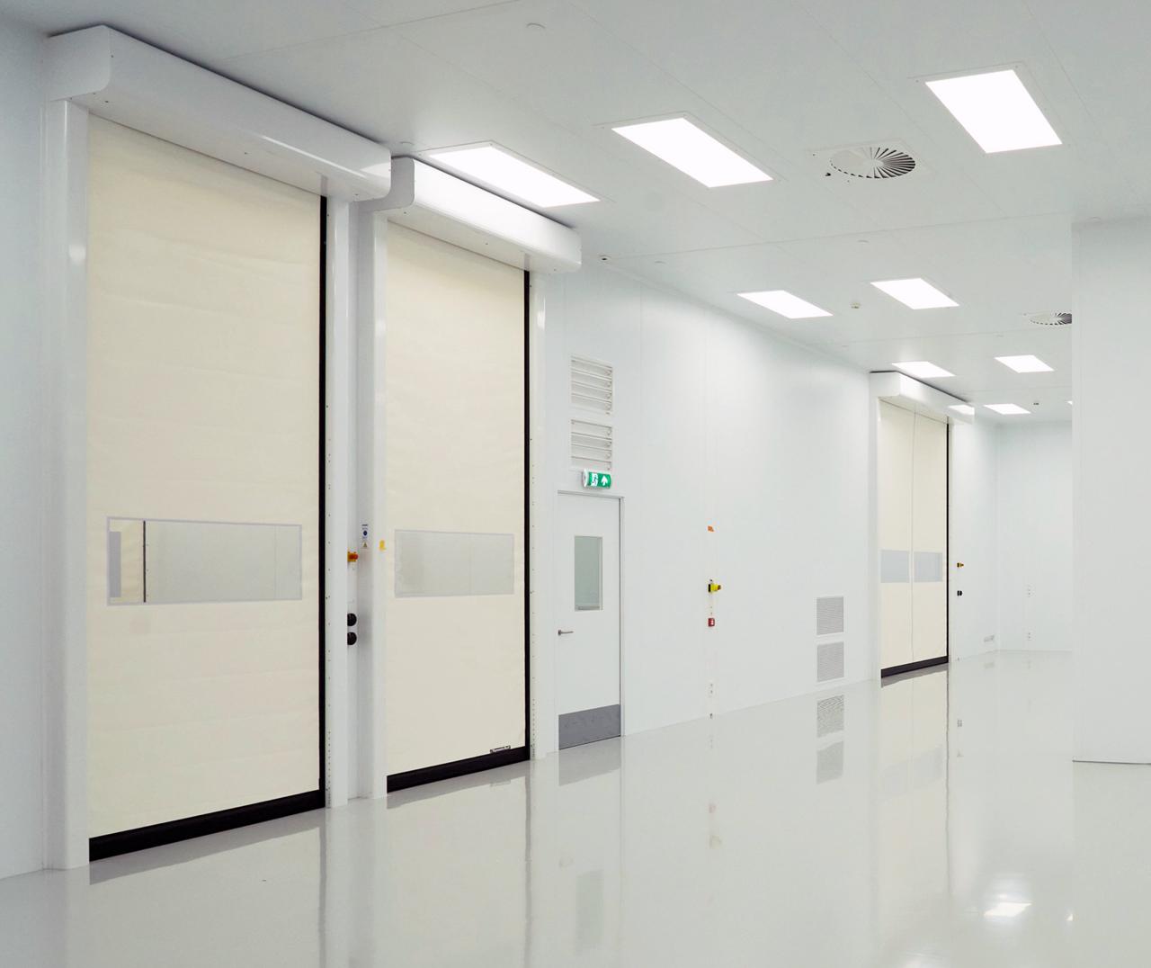 Discover DynamicRoll CB125-CB230 Rapid Doors for Cleanroom